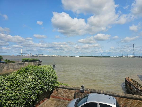 River View Flat By The Thames - Dartford