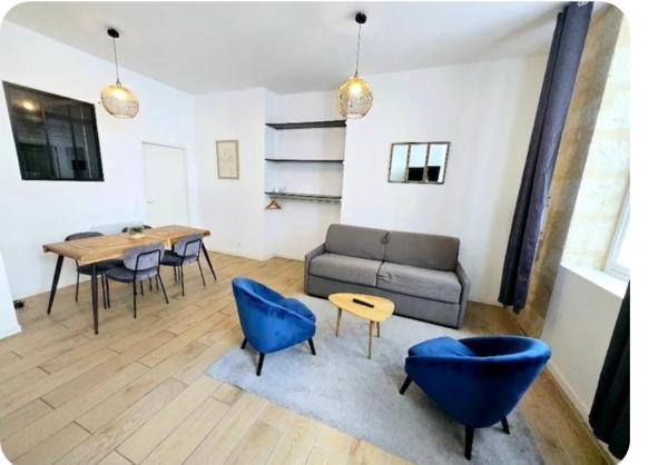 Joli Appartement Au Coeur De Bordeaux - Burdeos