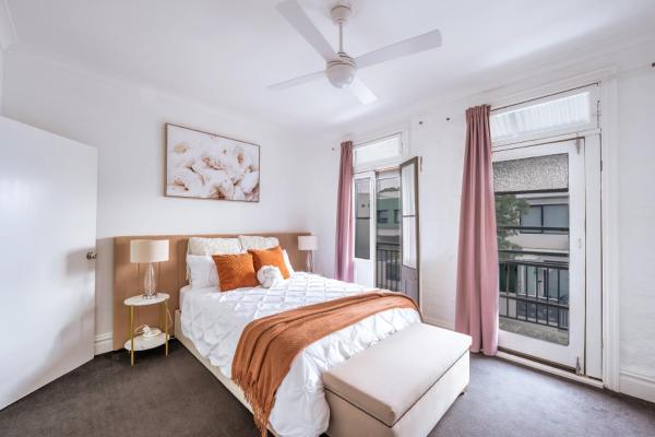 3br Home Prime Location Redfern - Burwood