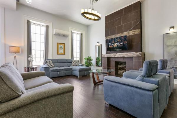 Stylish 4br Condo In Downtown By Hosteeva - New Orleans, LA