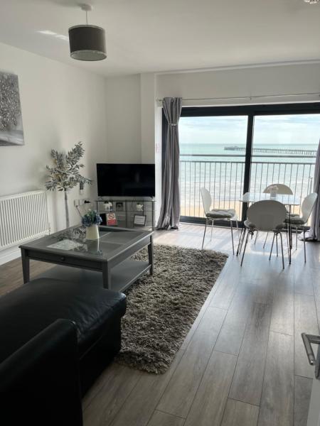 Penthouse Apartment With Seaviews - Walton-on-the-Naze