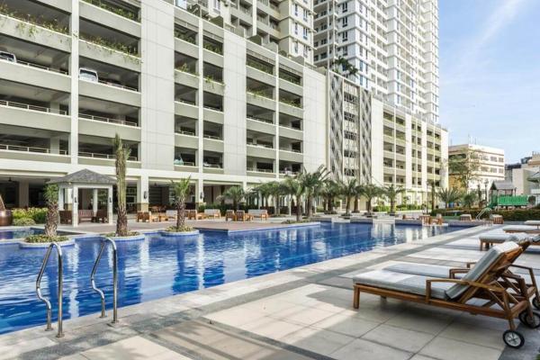Condo Unit At La Verti Residences - Manila