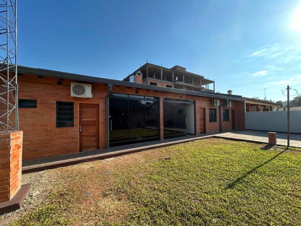 Mh Hostel - Posadas