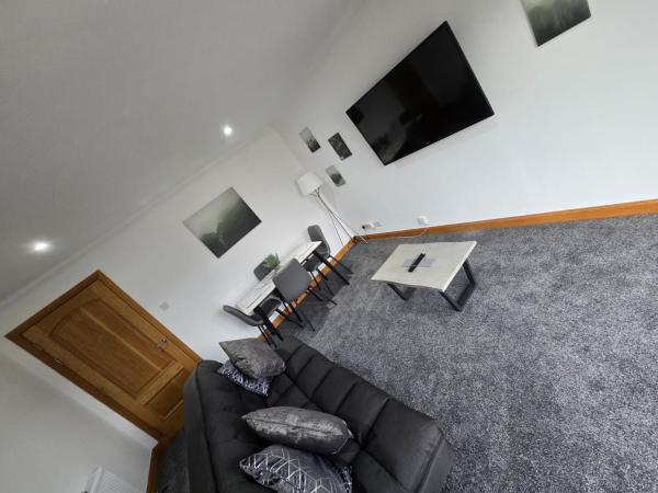 Forres Nights - 핀드혼