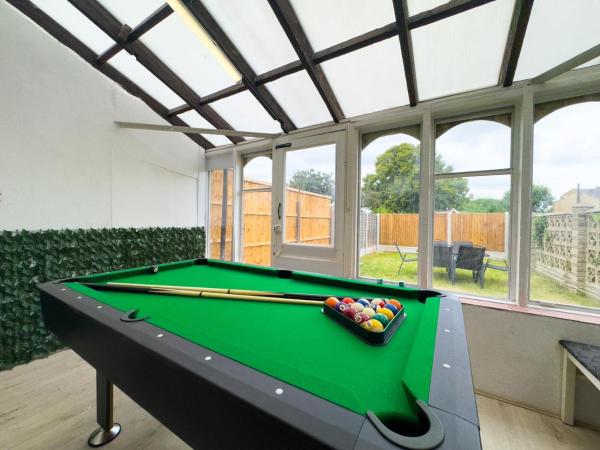 Snooker & Serenity- Garden Stay - Burnham-on-Crouch