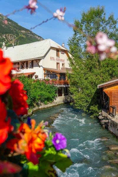 Logis Hôtel Et Spa Le Christiania - Briançon