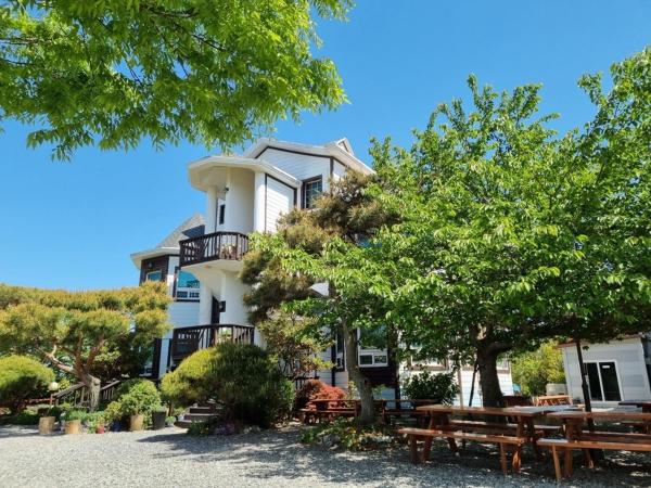 Anmyeondo Bada Sarang Naksi Pension - Corea del Sur