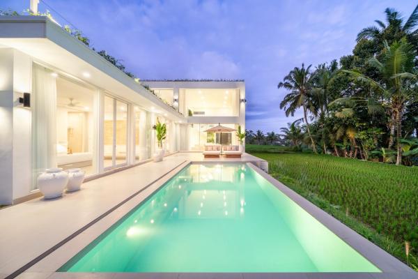 Villa Mayani - Luxe Minimalist 2br With Rice Field View & Gym - Ubud