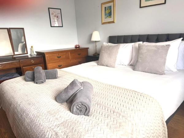Pass The Keys Hamilton House-superb Location - St Mary's Bay