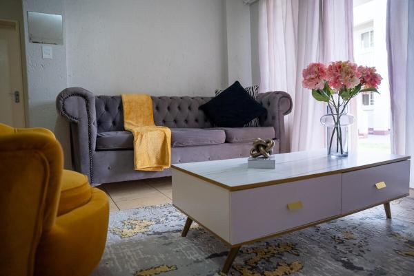 Modern Tranquility - Kempton Park