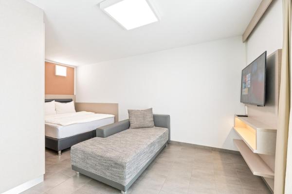 Meri Boarding Europaplatz - Stuttgart