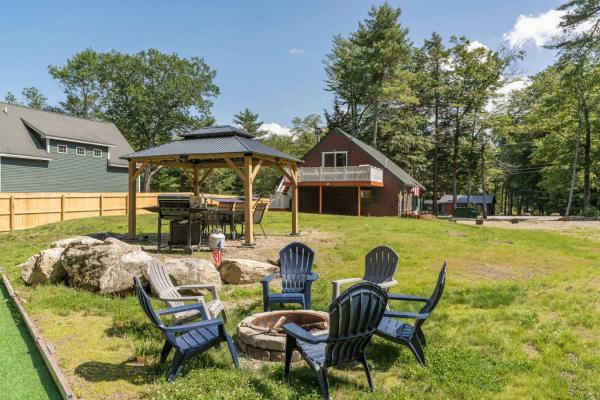 Epic Group Fun 2 Homes W Game Rooms - Wolfeboro, NH