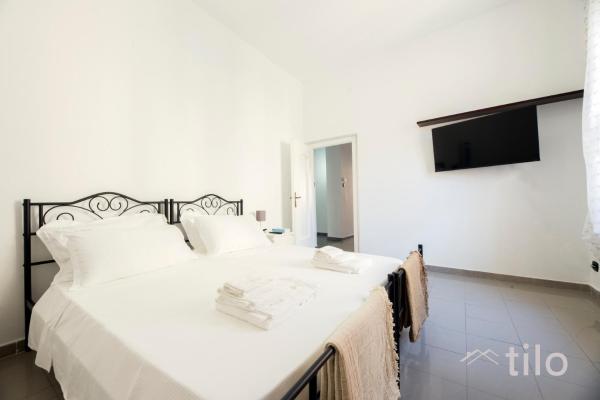 Airport 8 Minutes, 2br, Terrace, Wifi, By Tilo - Casella
