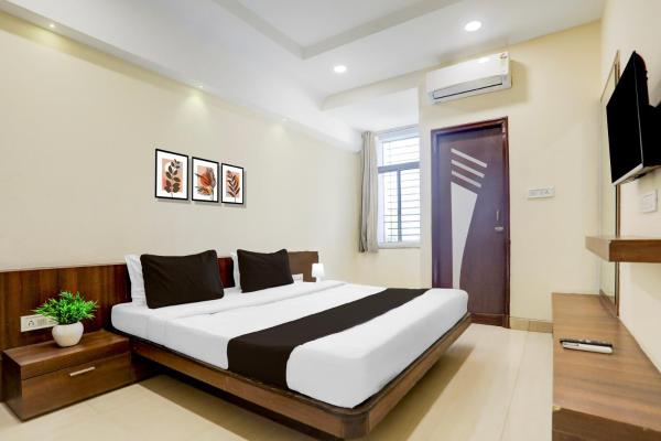 Hotel O La Banian Hotel & Restaurant - Vijay Nagar