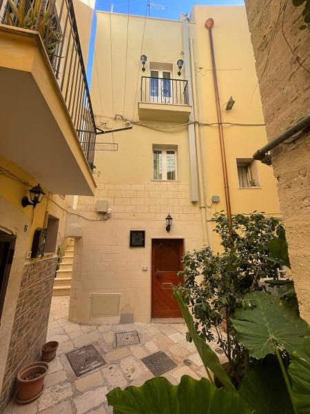 Rosas Guest House - Palazzo S, Annunziata - Bari