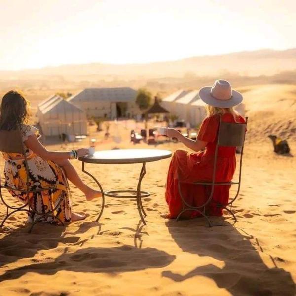 Merzouga Hosting & Camelride - Maroc