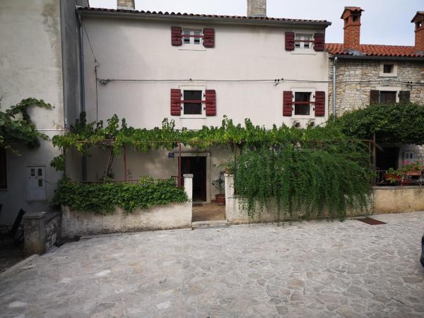 Holiday House Catela - Krnica
