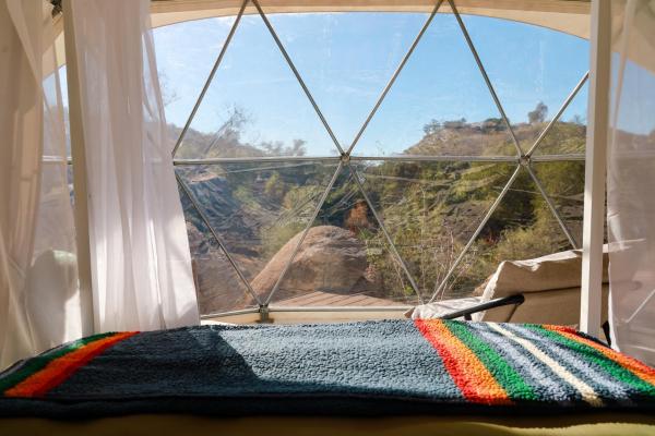 A Quiet Fireside Retreat In A Scenic Glamping Dome - Temecula, CA