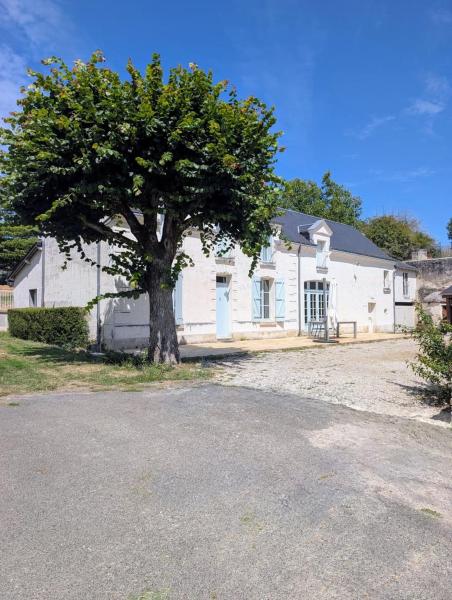 La Belle De La Gaiété - Loches