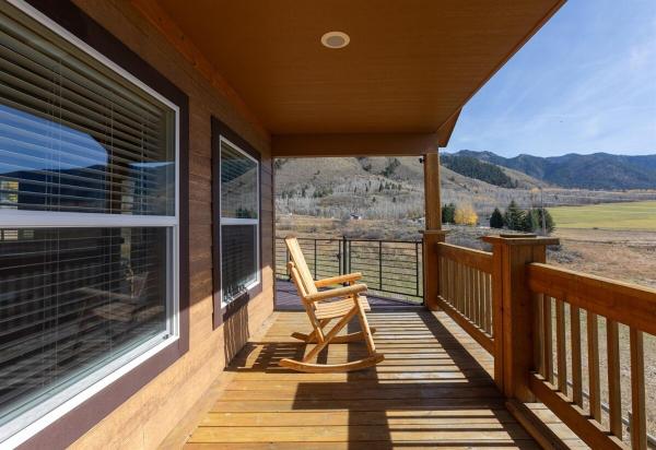 Peaks Paradise - Mtn Views - Hot Tub - Game Room - Wyoming