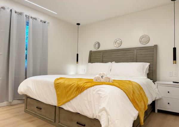 Cypress Suites - Stylish Apartments In Newburgh In - United States