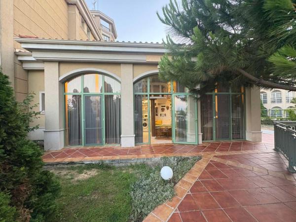 Flores Gardan Art Studio - Chernomorets