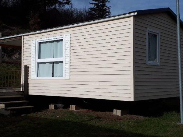 Mobil-home Confortable Avec Terrasse Pour 6 Personnes - Api-1-52-472 - Langogne