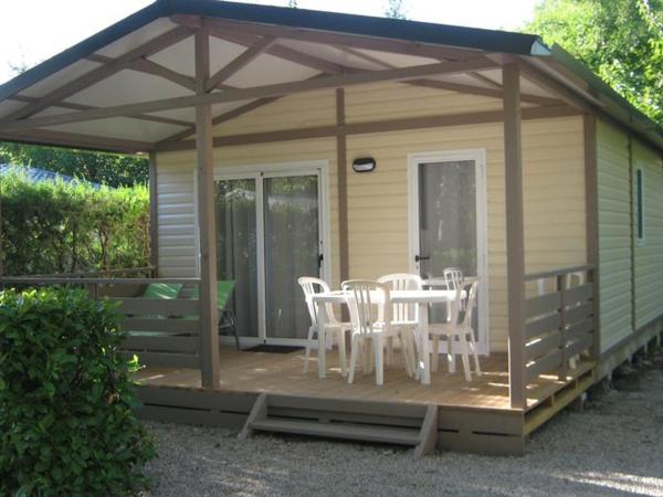 Chalet Confort Avec Terrasse - 5 Personnes - Api-1-52-621 - Les Baux-de-Provence