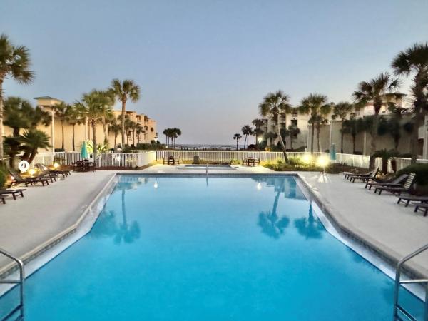 2 Bed Destin Condo Private Beach Access Laundry Fitness Game Room - Destin, FL