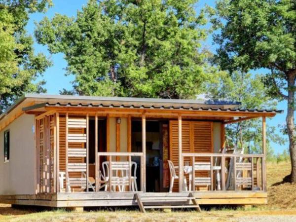 Mobil-home Confortable Avec Terrasse Pour 5 Personnes - Api-1-52-779 - Quinson