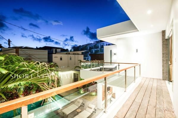 Cozy 4 Br Villa 5 Mins Walking To Finns Beach - Bali