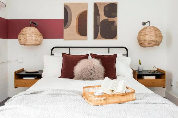 ~The Abigail~ Rooftop / Skyline / Cozy - Atlanta, GA