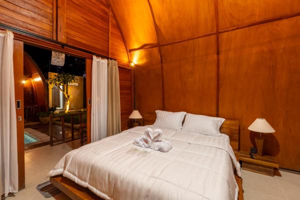 Villa Lumbung By Adis Villa, Cozy Wooden Stay, Shared Pool - Denpasar