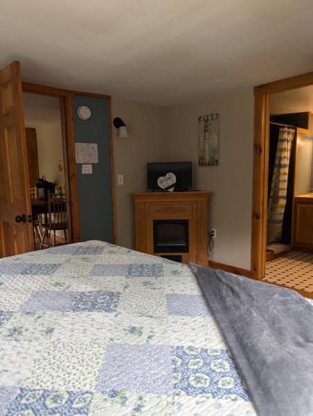 Logged Inn - Adirondack Mountains