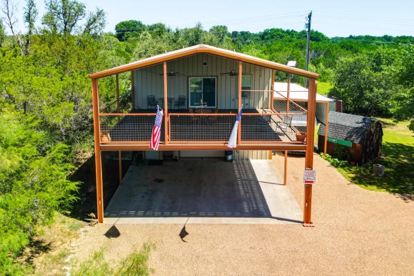 6 Mi To Granbury City Beach Park Apt With Veranda! - Granbury, TX