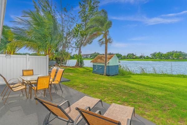 2br Lakeside Getaway - Peaceful Waterfront Stay - Broward County, FL