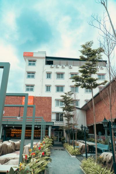 Snap Inn Rooms By The Buzz House - Hosur