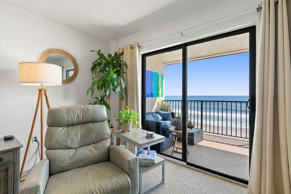 512 - Oceanfront Top Floor Corner 2 Bedroom - New Smyrna Beach, FL