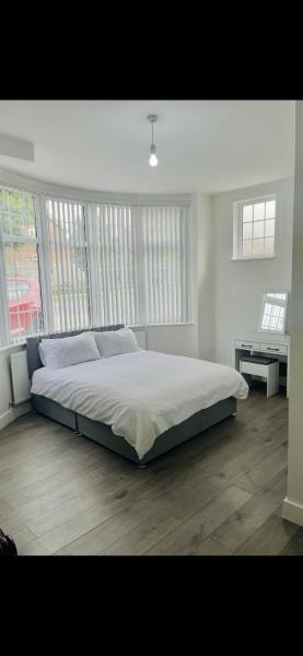 London En-suites - Barnet