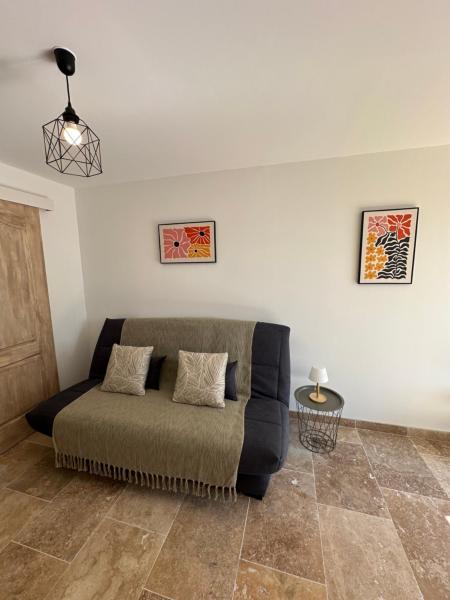Studio Neuf Avec Extérieur à 2km Du Centre - Saint-Rémy-de-Provence