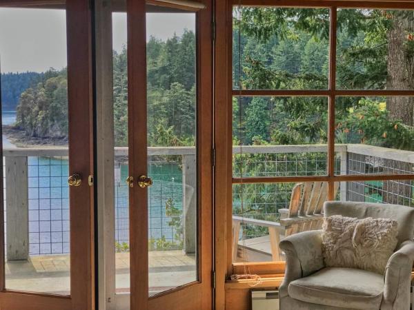 Grindstone Harbor House Luxury Beachfront Estate - Friday Harbor, WA