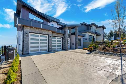 Luxury Home - Langford