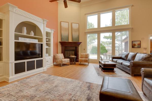 Upscale Home With Seasonal Pool Near Historic Rte 66 - Oklahoma