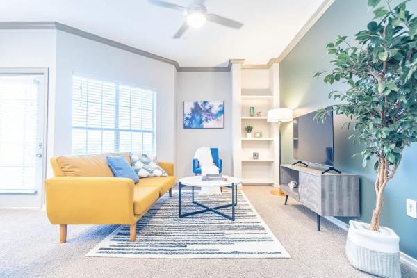 Boulevard Stays Tranquil 1br King Suite Pool Parking Gym 04 - Cedar Park, TX