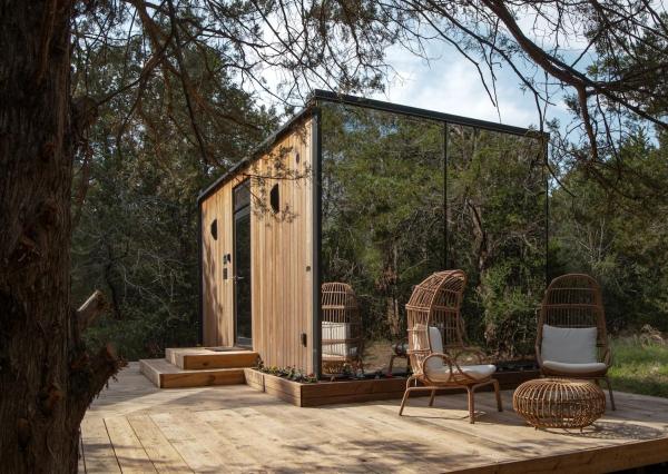 Lakeside ÖÖD Mirror Cabin #1 - Nature Getaway - Bastrop, TX