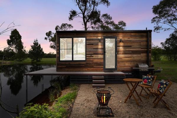 Banksia -Designer Tiny Home W Stunning Dam Views - Fitzroy Falls