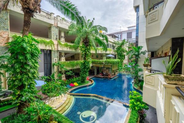 Famous Hotel Kuta Formerly Permata Kuta Hotel - Jimbaran