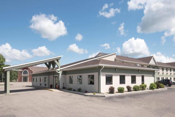 Days Inn By Wyndham Watertown - South Dakota