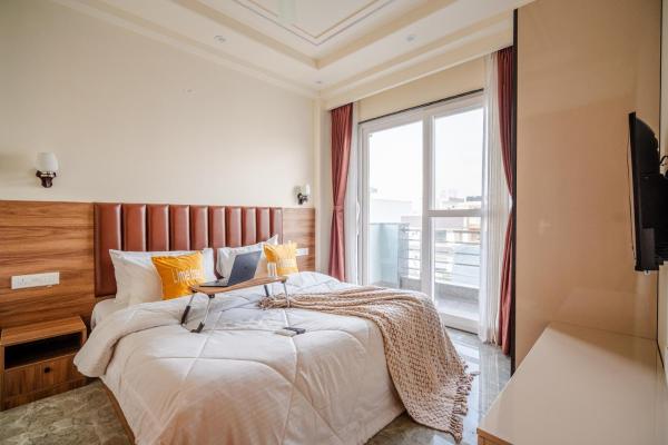 Lime Tree 1bhk Service Apartment Near Artemis Hospital Sector 52 Gurgaon - Gurugram
