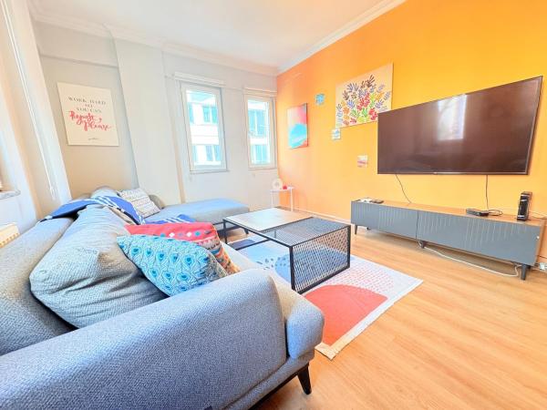 Gorgeous New Apartment In Cihangir 2br, 2ac, Lift - Istanbul